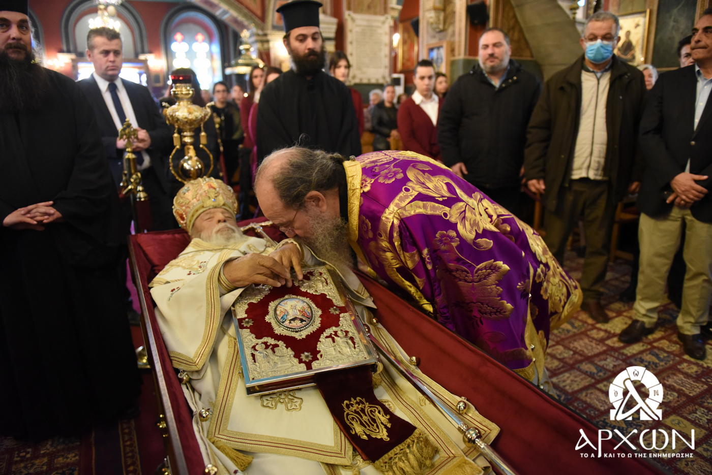 ΘΕΙΑ ΛΕΙΤΟΥΡΓΙΑ ΑΠΟ ΤΟΝ ΜΗΤΡΟΠΟΛΙΤΗ ΜΑΣ ΕΝΩΠΙΟΝ ΤΟΥ ΣΚΗΝΩΜΑΤΟΣ ΤΟΥ ...