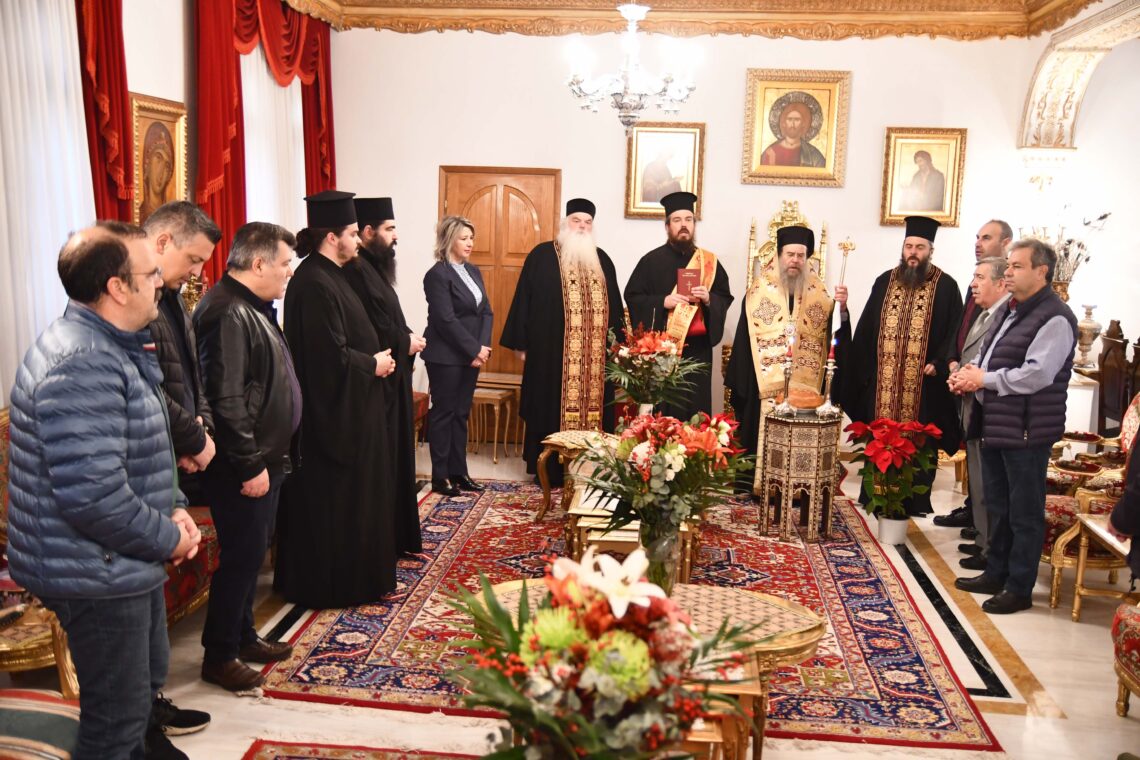 ΚΟΠΗ ΒΑΣΙΛΟΠΙΤΑΣ ΣΤΗΝ ΙΕΡΑ ΜΗΤΡΟΠΟΛΗ ΙΕΡΙΣΣΟΥ – Ιερά Μητρόπολις ...