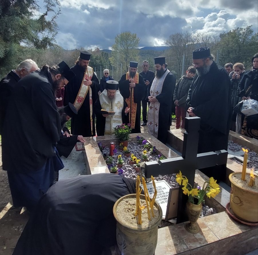 Ο ΣΕΒ. ΜΗΤΡΟΠΟΛΙΤΗΣ ΜΑΣ ΣΤΟ 40ΝΘΗΜΕΡΟ ΙΕΡΟ ΜΝΗΜΟΣΥΝΟ ΤΗΣ ΜΑΚΑΡΙΣΤΗΣ ...