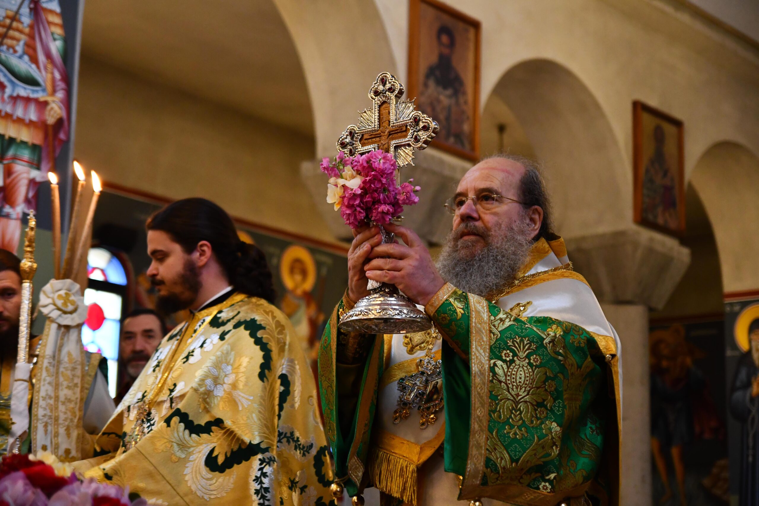 Η ΚΥΡΙΑΚΗ ΤΗΣ ΣΤΑΥΡΟΠΡΟΣΚΥΝΗΣΕΩΣ ΣΤΗΝ Ι.Μ. ΙΕΡΙΣΣΟΥ - Ιερά Μητρόπολις ...