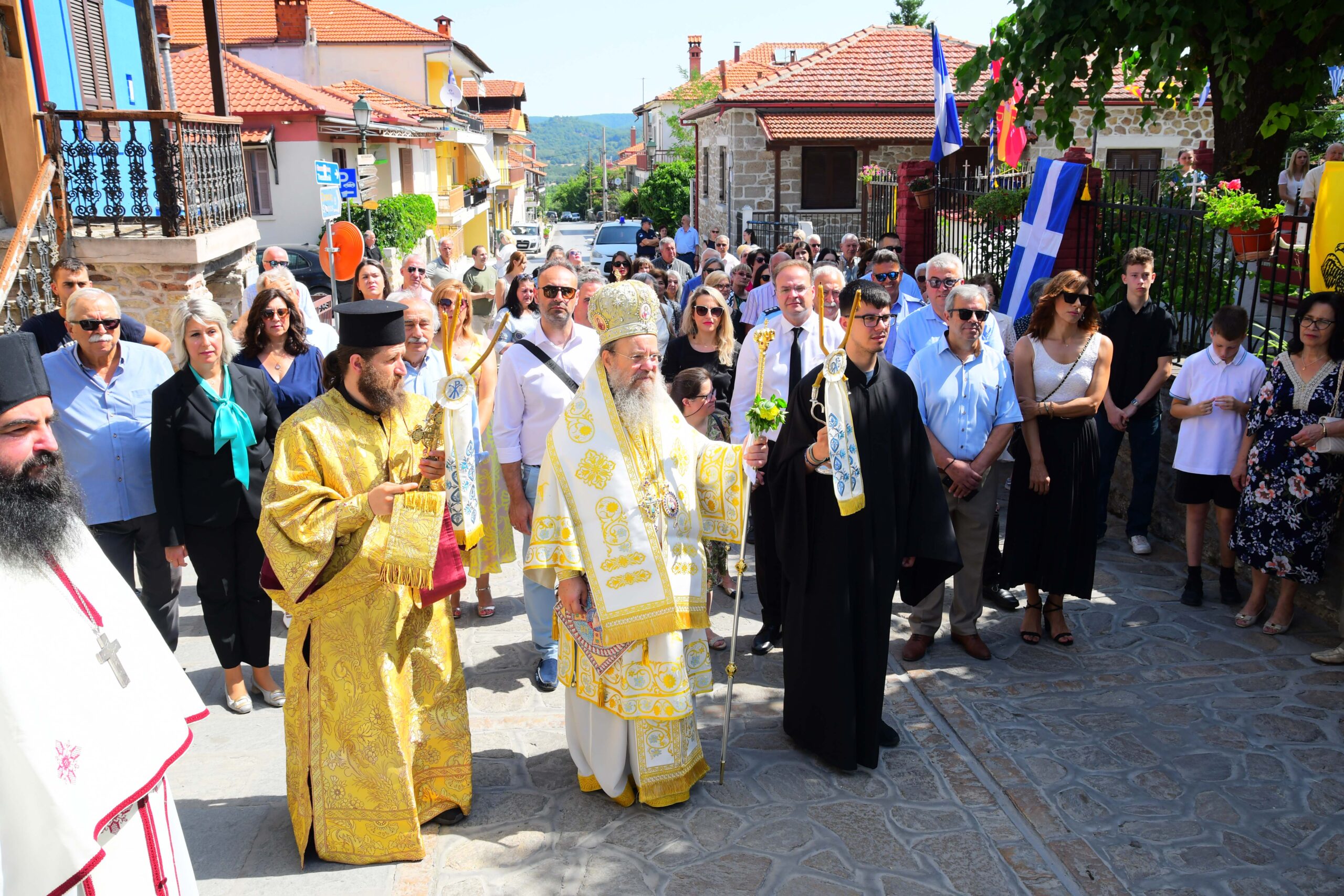 Η ΠΑΝΗΓΥΡΗ ΤΩΝ ΑΓΙΩΝ ΑΝΑΡΓΥΡΩΝ ΣΤΗΝ ΑΡΝΑΙΑ - Ιερά Μητρόπολις Ιερισσού ...